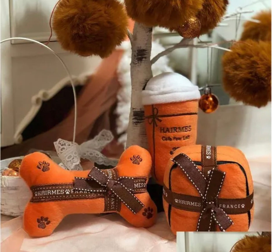 DOG CLOTHES | DESIGNER DOG APPAREL & ACCESSORIES | DOG COLLAR/LEASH ...